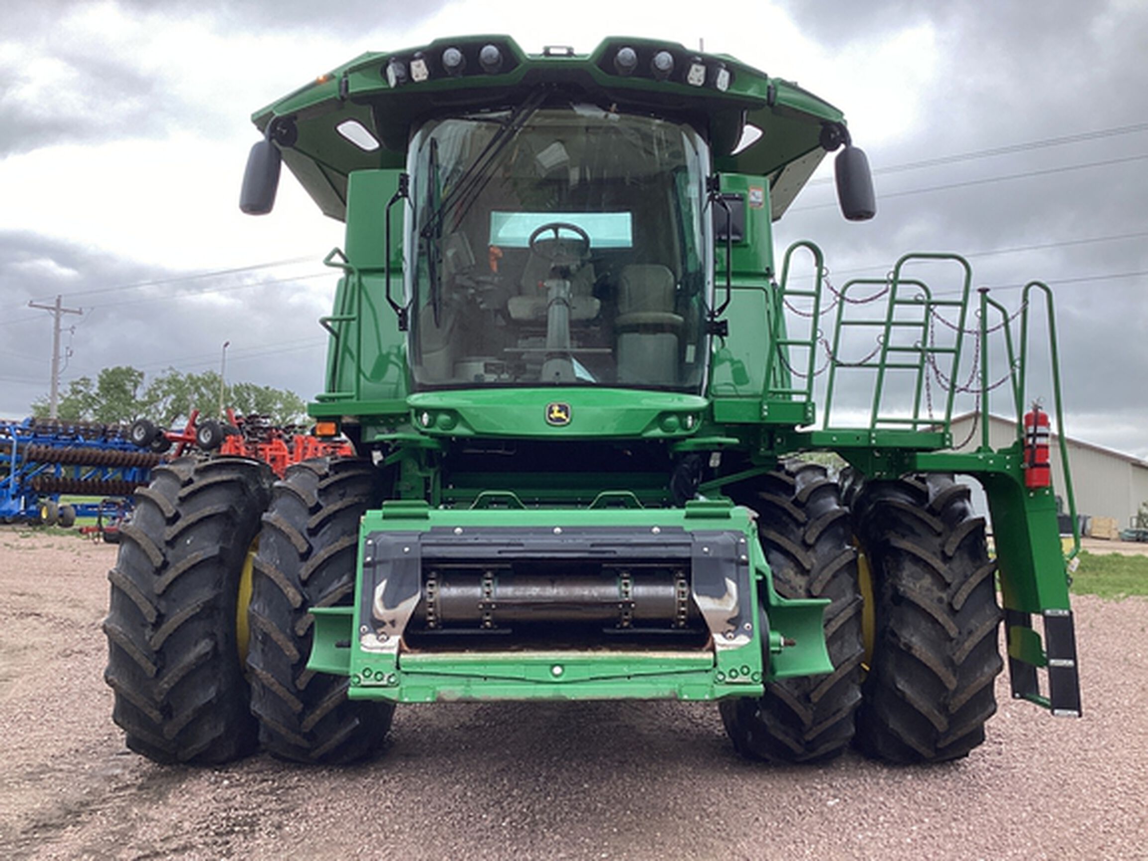 AKRS Equipment