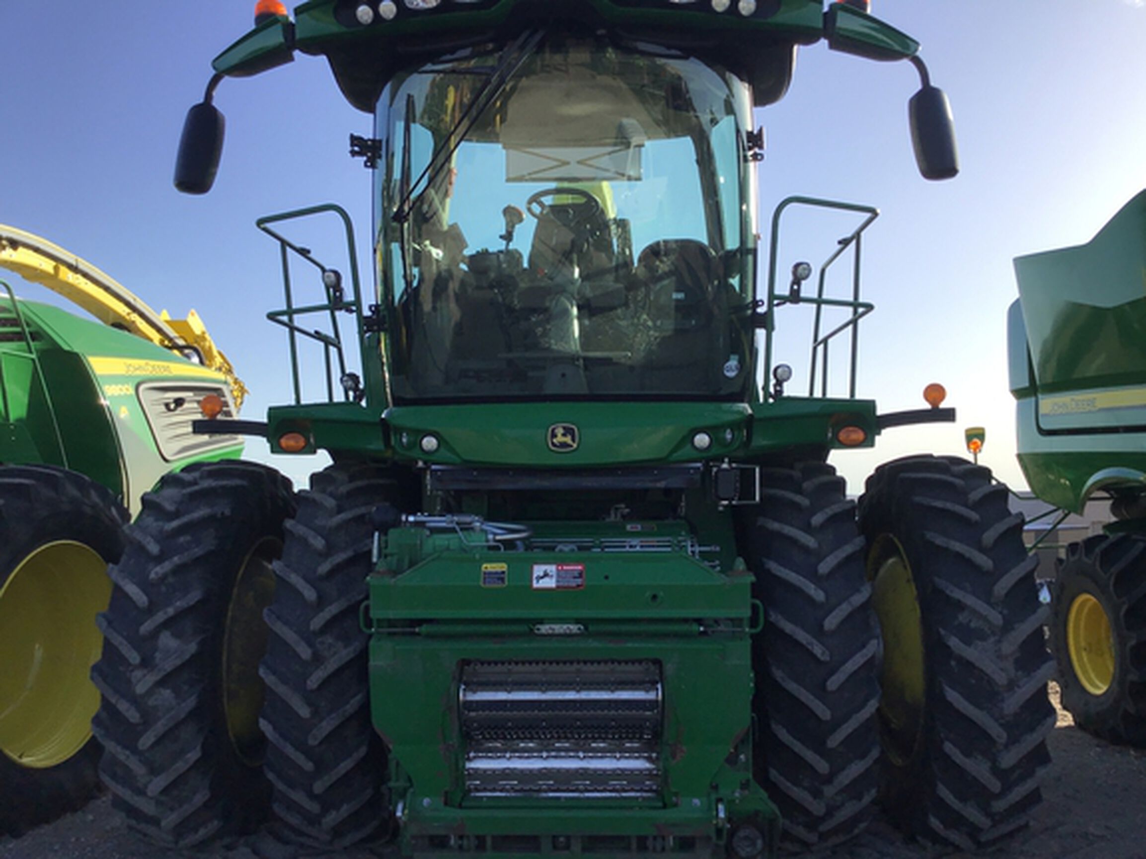 AKRS Equipment